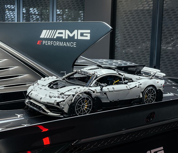 Mercedes-AMG ONE Klemmbaustein R/C-Modell CaDa | Offizieller Online Shop